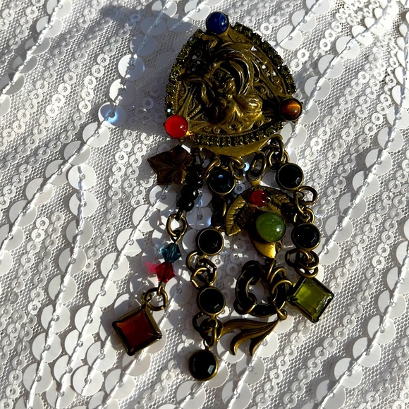 Sorrelli | Jewelry | Vintage Sorrelli Victorian Brooch | Poshmark